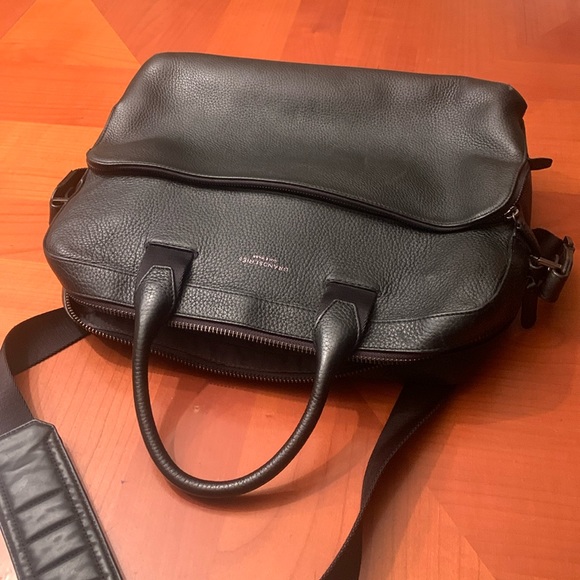 Cole Haan | Bags | Cole Hann Leather Cross Body Bag | Poshmark